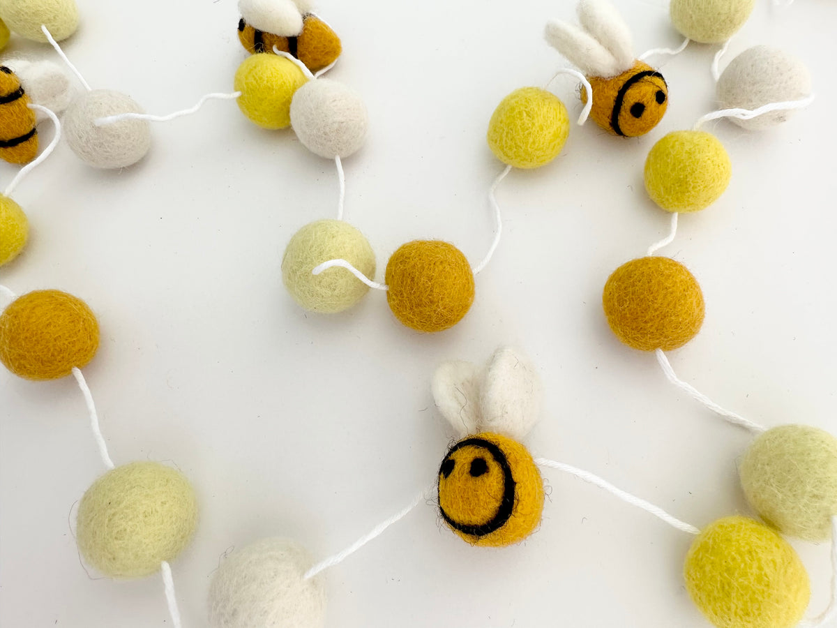 Bright Bumble Bee Garland – Wool Jamboree